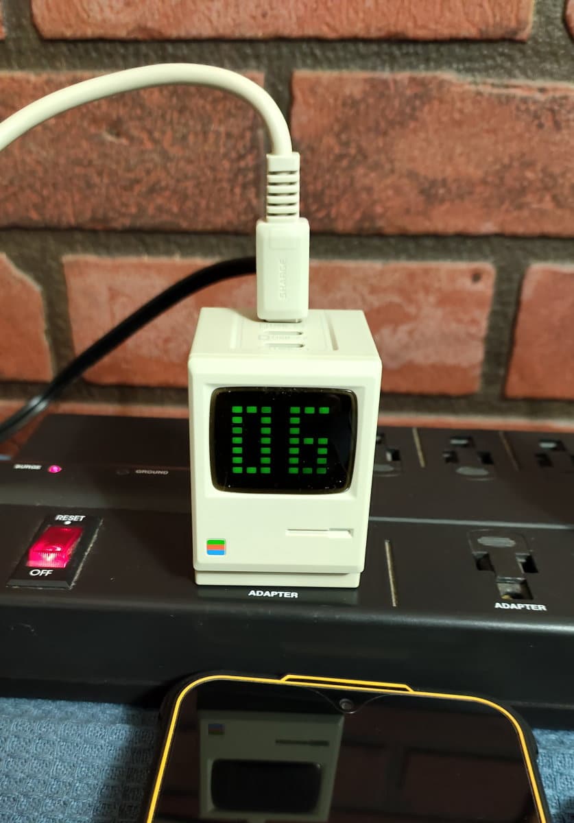 Test du chargeur SHARGEEK Retro 67W avec affichage de puissance